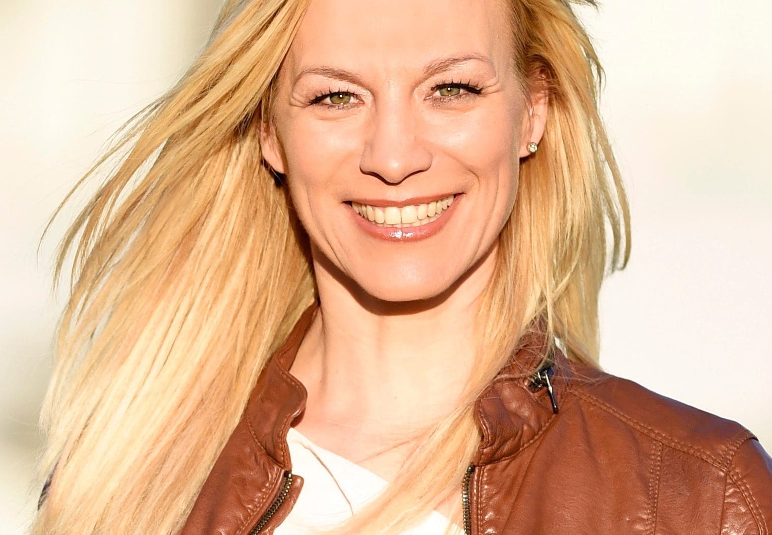 Joey Grit Winkler - Journalist and Presenter | Premium Speakers