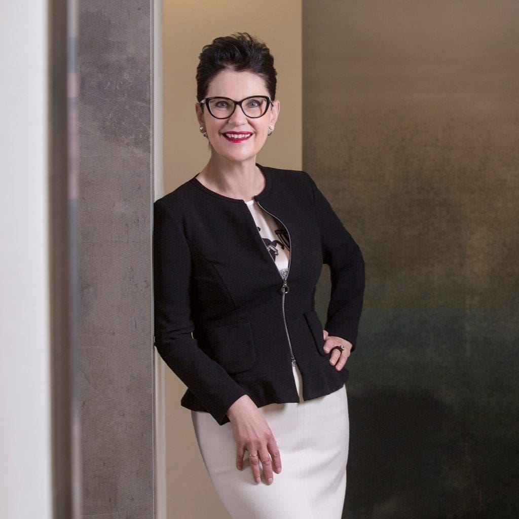 Eva Elisa Schneider im Interview – Premium Speakers