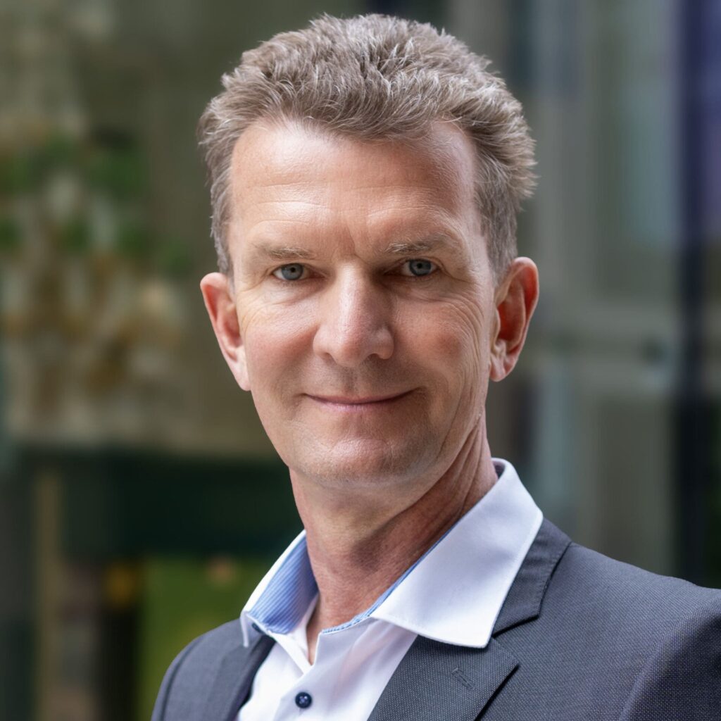 Ex-swimmer of superlatives Michael Gross – Premium Speakers