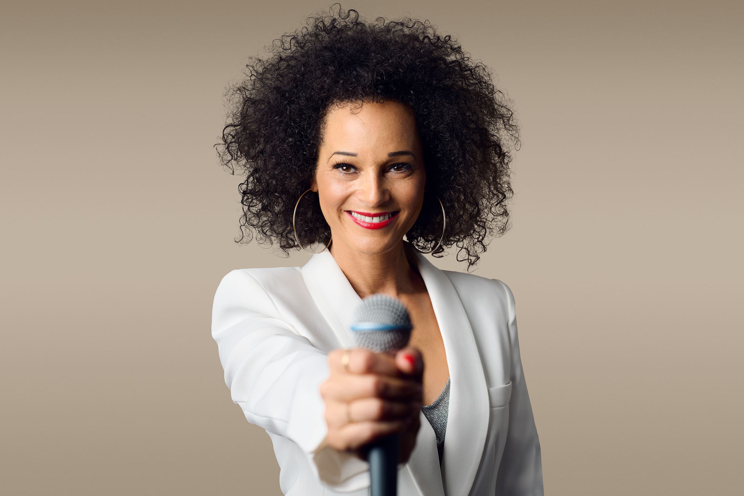 Ariane Roth - Voice Expert, Speaker & Coach - Premium Speakers